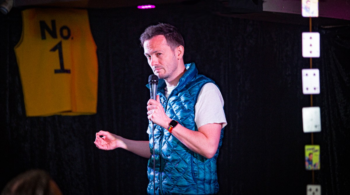 IS ‘NEVER’ THE WEIRDEST EDINBURGH FRINGE SHOW EVER? – STUART LAWS’ ONE ...